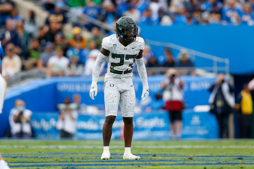 Oregon Football: Top Five Current Player Priorities To Retain