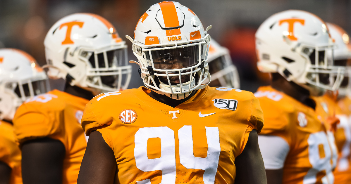 Matthew Butler, Tennessee practicing at Vanderbilt Stadium, rubbing it ...