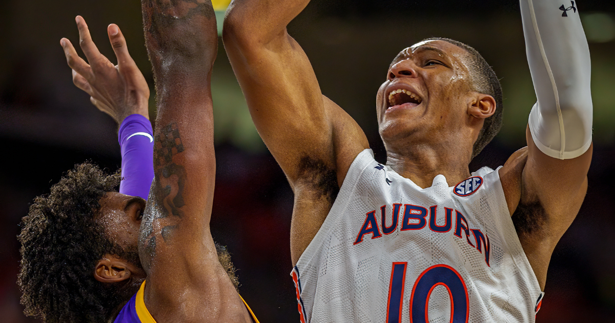 Bruce Pearl says Jabari Smith has 'absolutely exceeded my expectations'