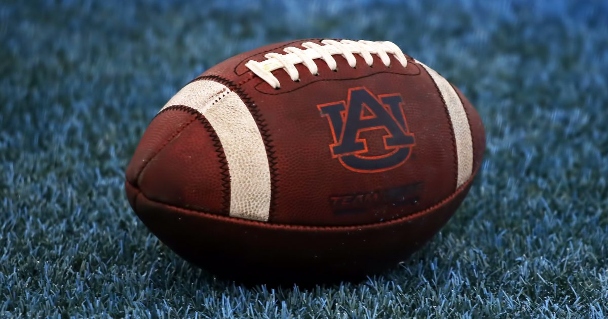 Georgia Tech transfer DL Michael Lockhart in Auburn for unofficial ...