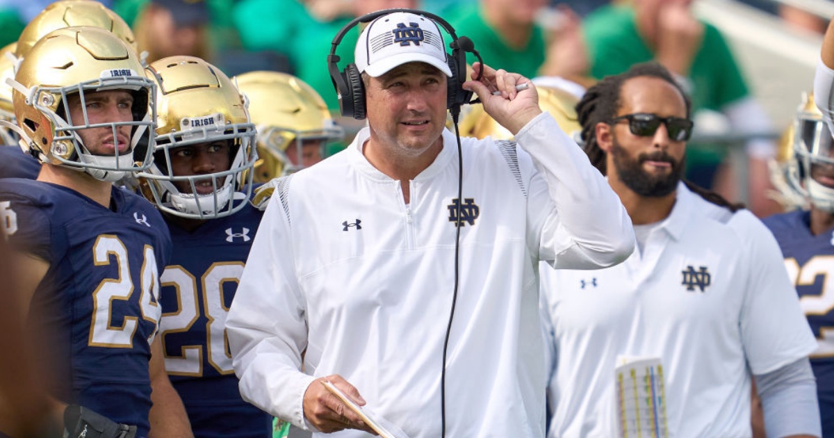 Notre Dame football DL coach Mike Elston leaving for job at Michigan