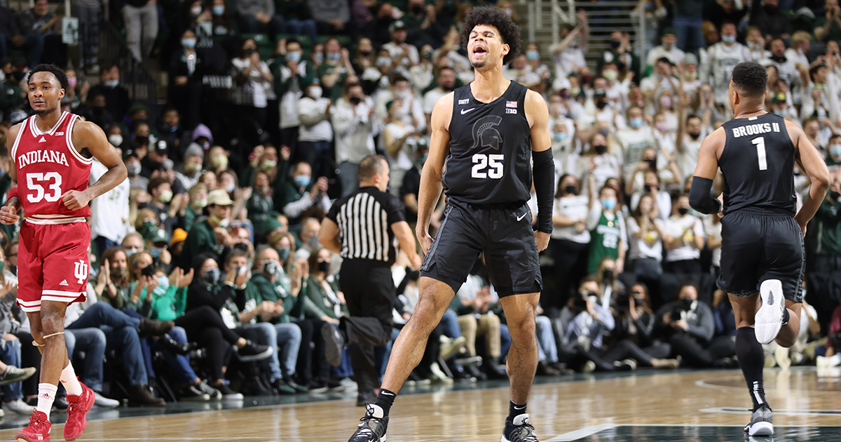 WATCH: Malik Hall makes ridiculous shot as part of huge day - On3