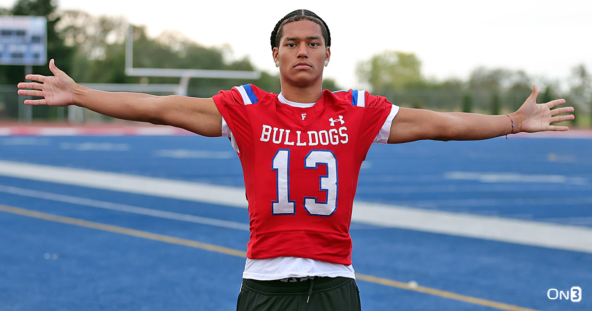 Which Notre Dame 2023 signees are enrolling early?