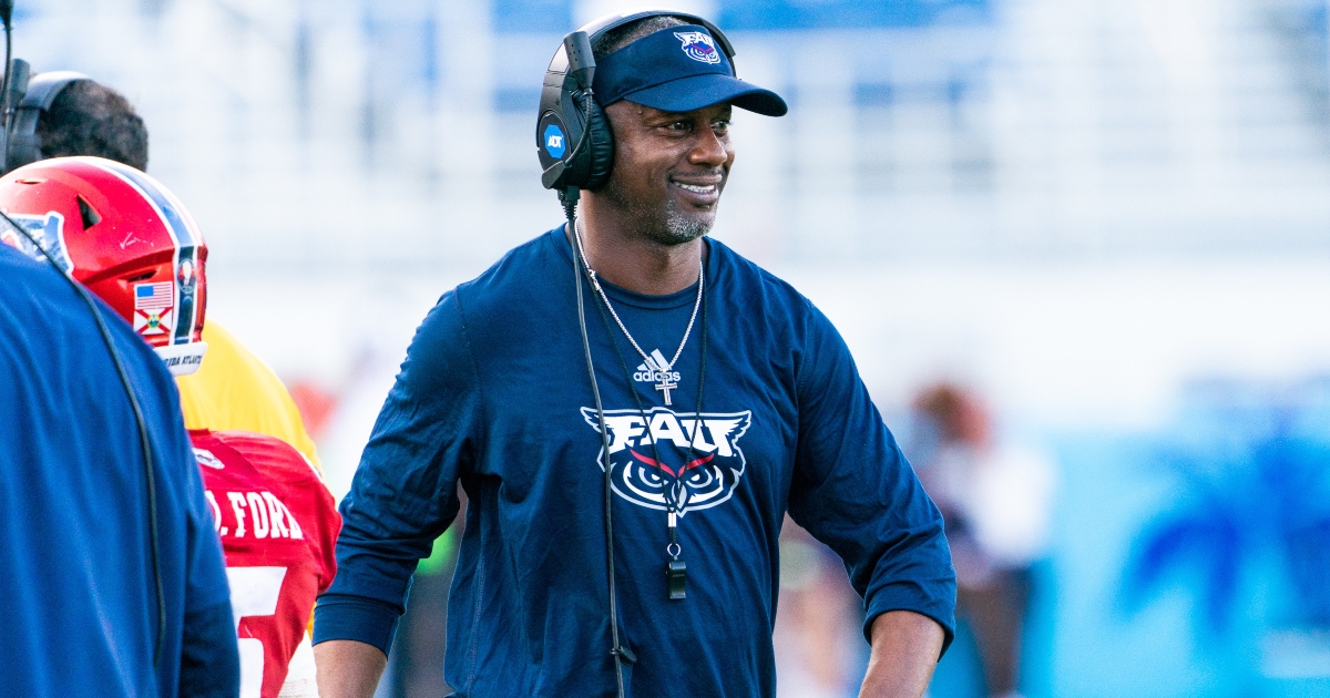 FAU hiring longtime SEC assistant Billy Gonzales as wide receivers coach