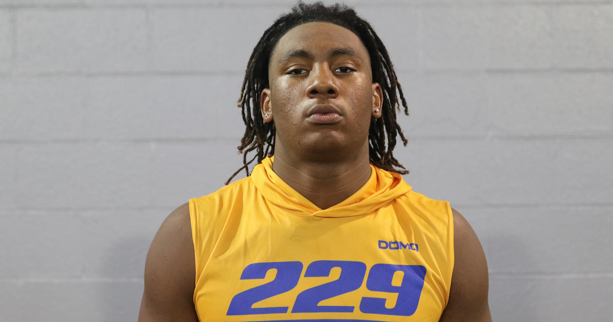 Texas extends offer to 4-star defensive lineman Gabriel Harris - On3