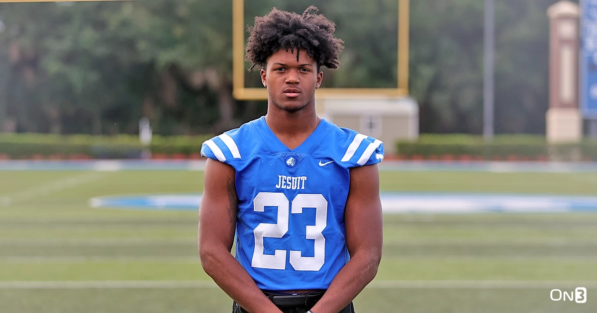 No. 1 linebacker Troy Bowles locks in visit with the Gators - On3