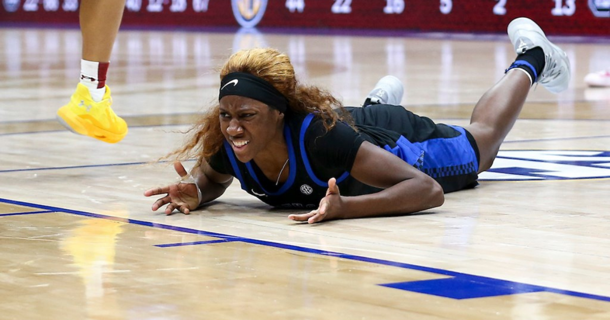 Rhyne Howard's last chance to find success in the NCAA Tournament - On3