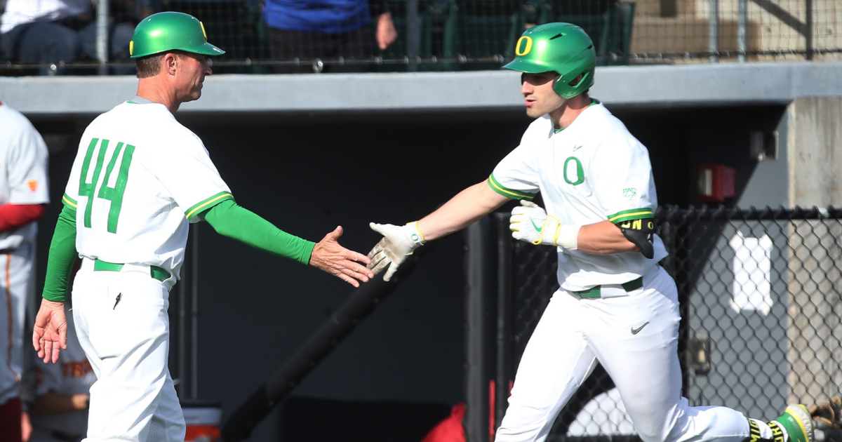 Watch: Mark Wasikowski, Oregon players discuss Ducks' win over USC - On3