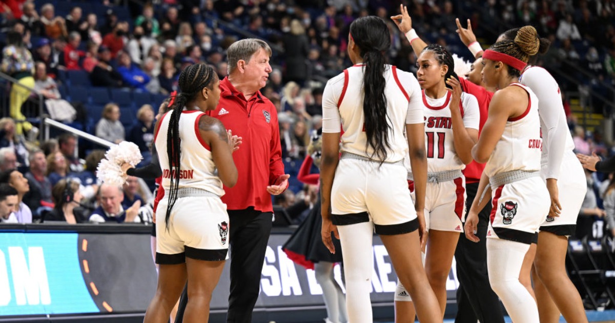 Wes Moore and Geno Auriemma have mutual respect for each other - On3