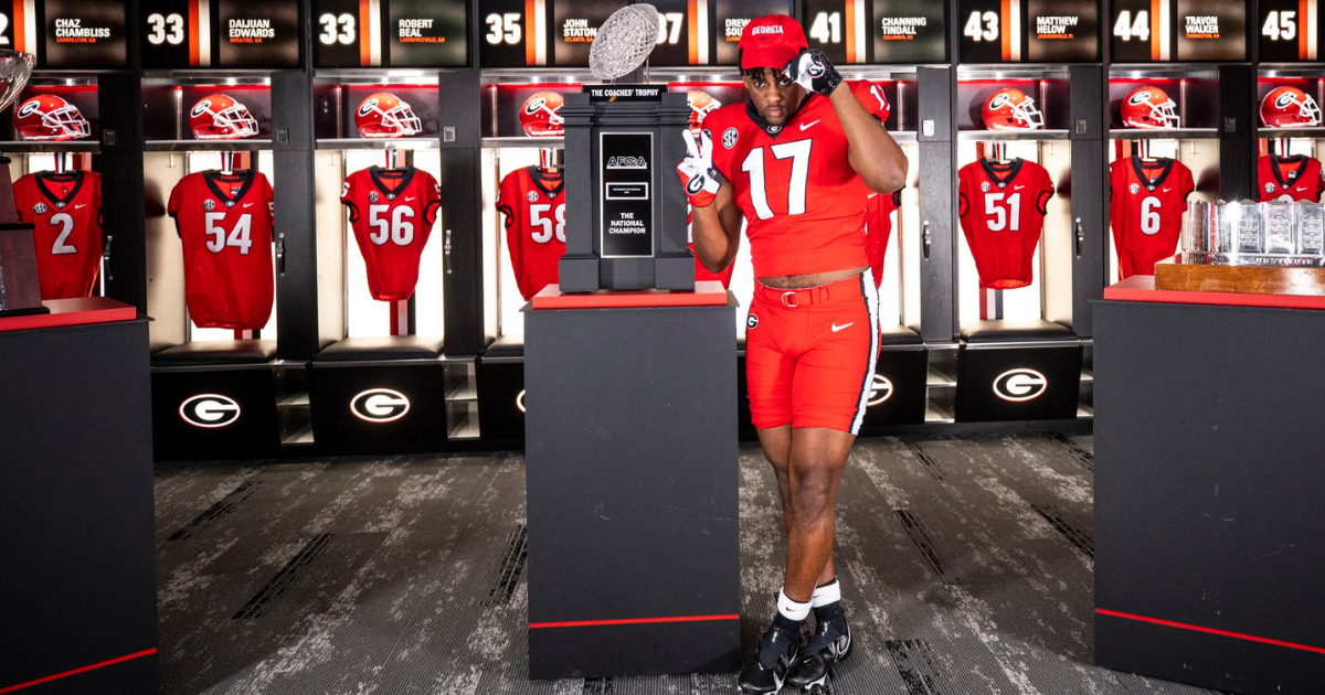 Top 10 2023 defensive lineman Kelby Collins seeing Athens today - On3