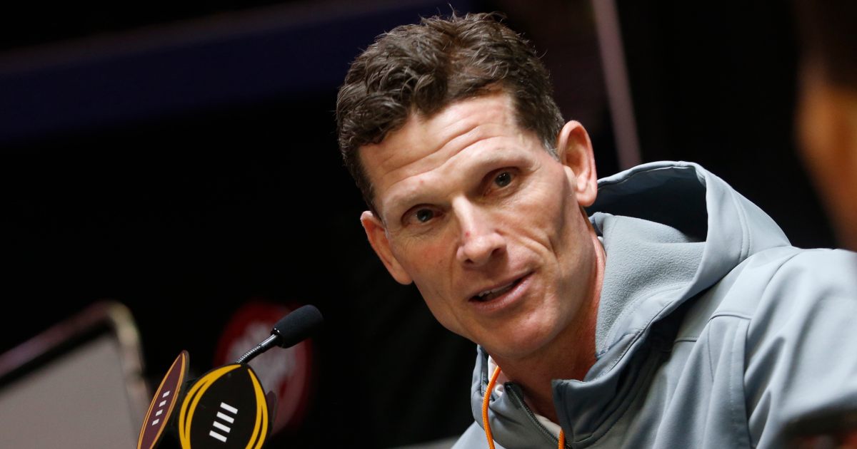 Brent Venables updates progression of Oklahoma's defensive installation ...