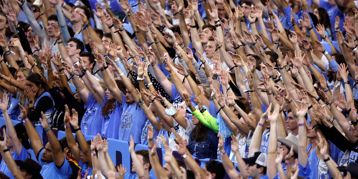 WATCH: North Carolina fans storm the floor following Final Four victory ...