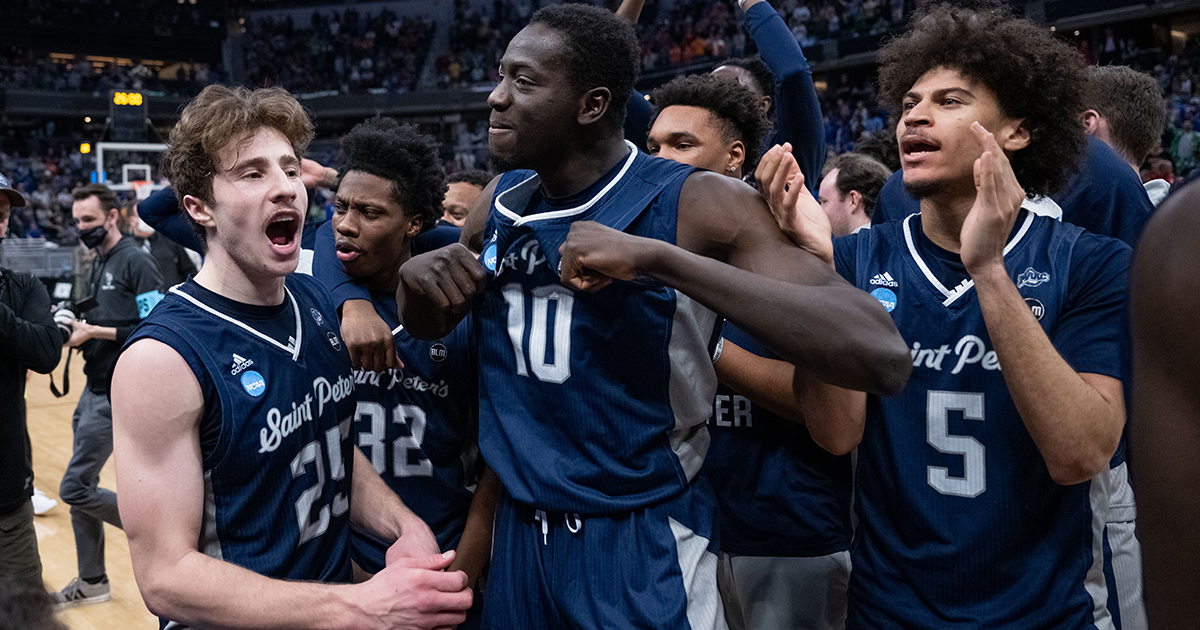 St. Peter's stars Doug Edert, Matthew Lee, Daryl Banks enter NCAA ...