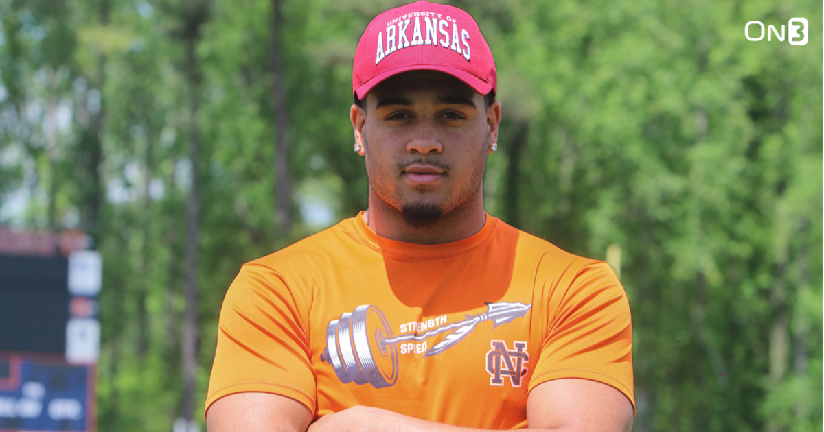 2023 QB Malachi Singleton finds great fit in Arkansas