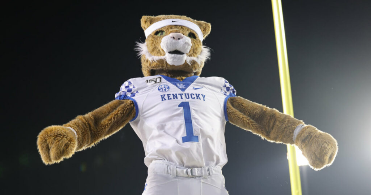 Rising '23 OT Chris Terek looking to make Kentucky visit - On3