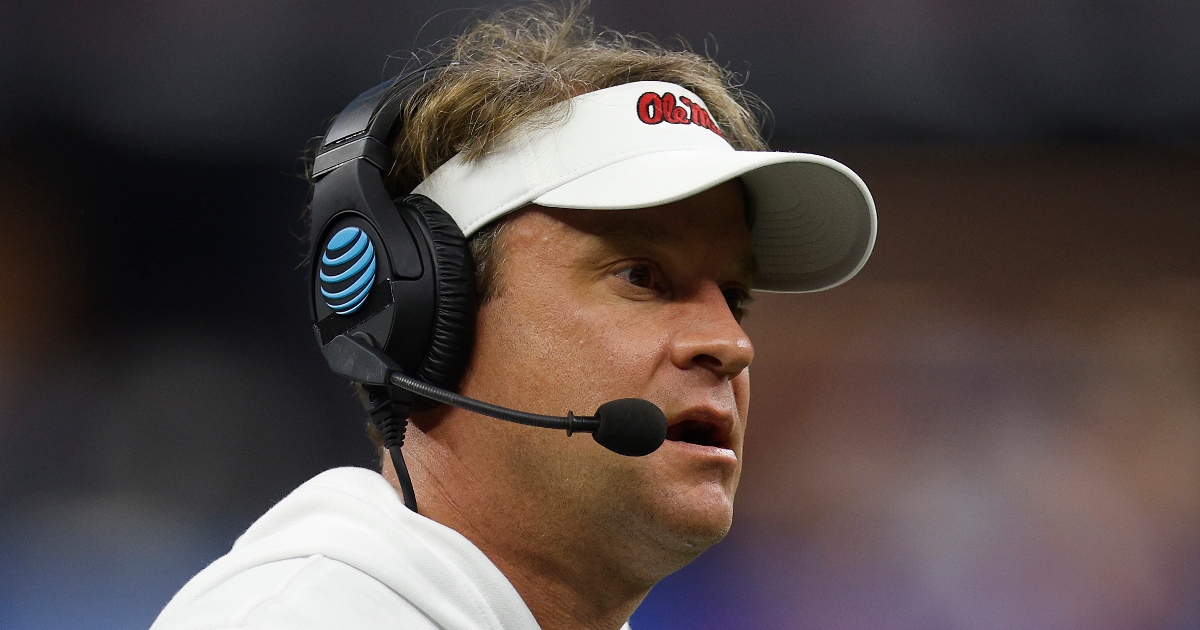 LOOK: Lane Kiffin retweets graphic taking shot at Tennessee football - On3
