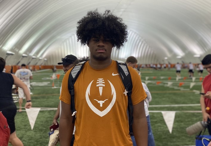 Florida takes the next step with elite 2024 offensive tackle Michael Uini