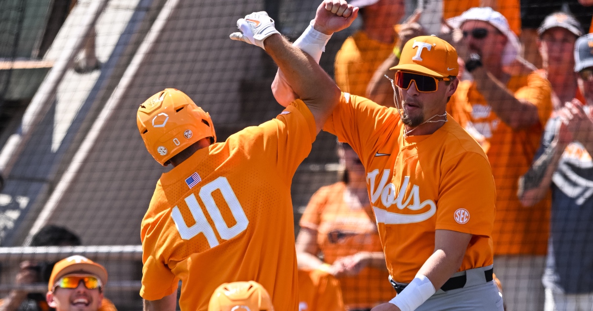 WATCH: Luc Lipcius, Tennessee strike first in Super Regional Game 3 - On3