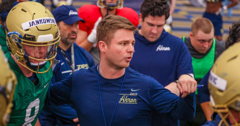 2022 coach series: Rising-star assistants you need to know