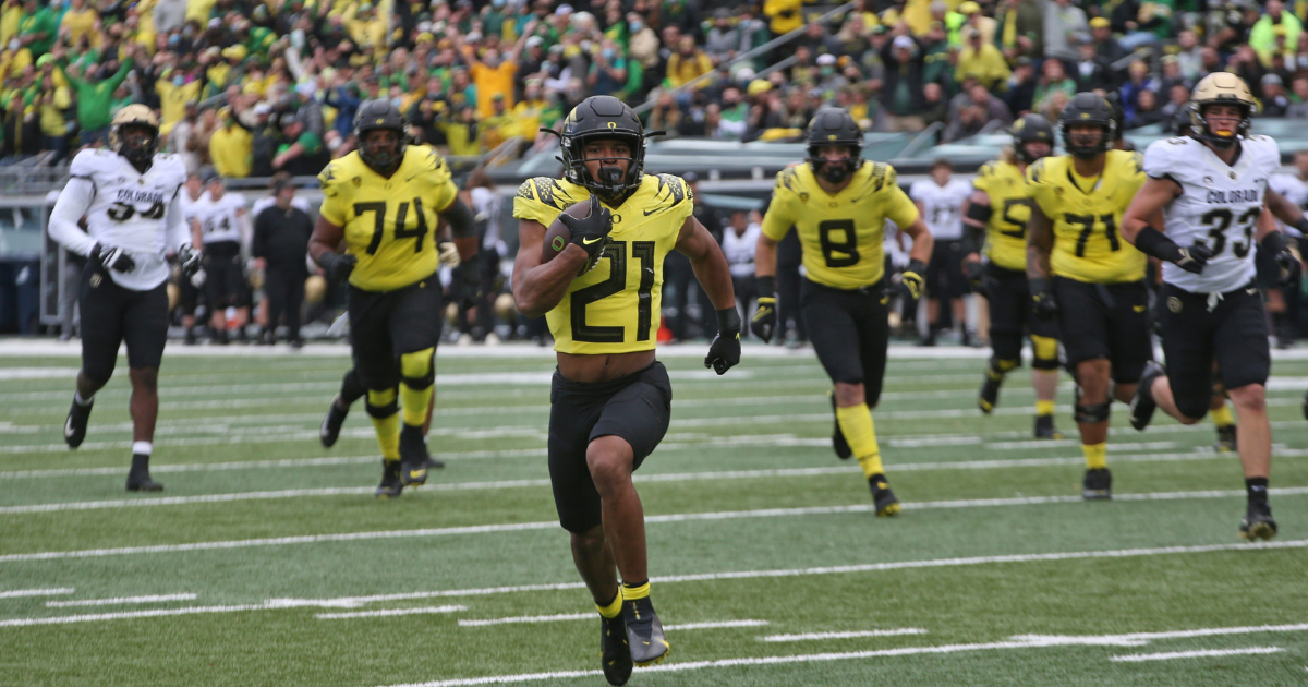 Three questions for Oregon's running back room heading into 2022 season ...