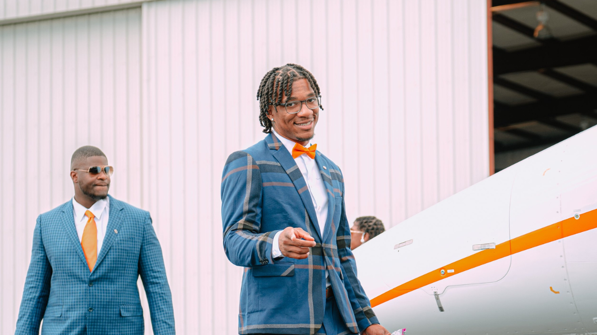 Good Morning Gators: UF picked to finish where?! A big recruiting week