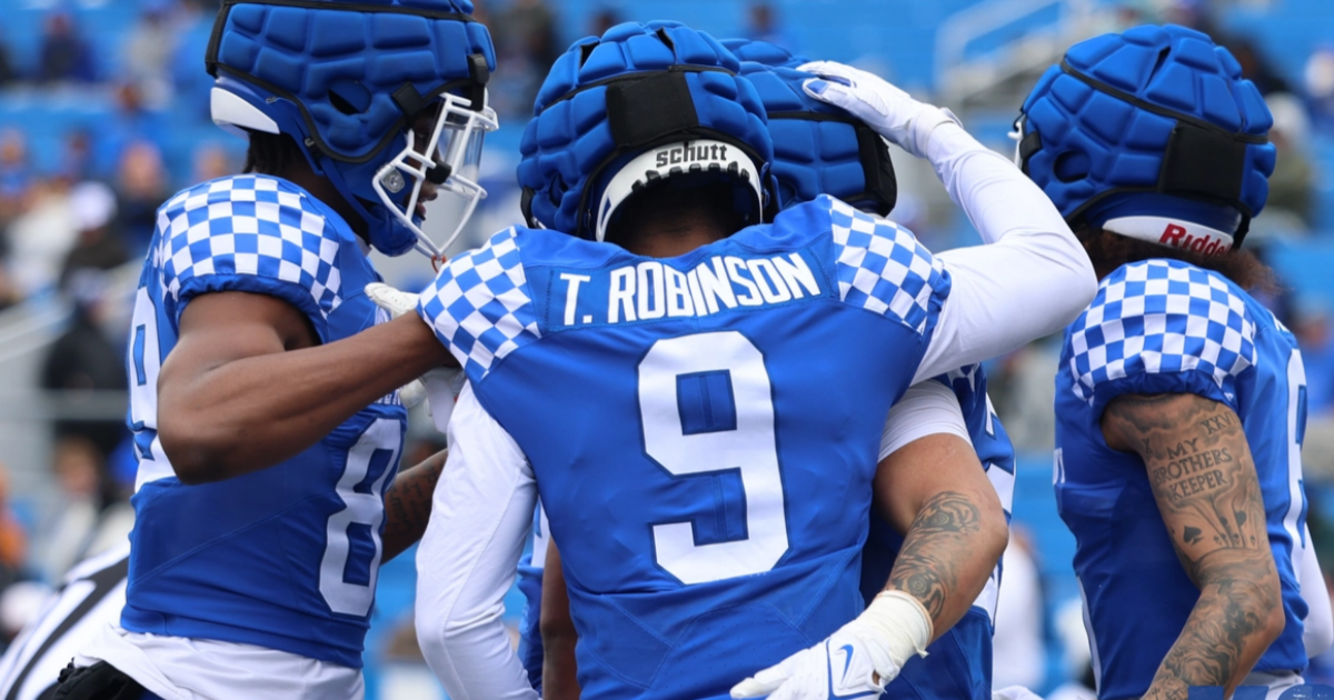 Tayvion Robinson Earns First Team Preseason All-American Honors - On3