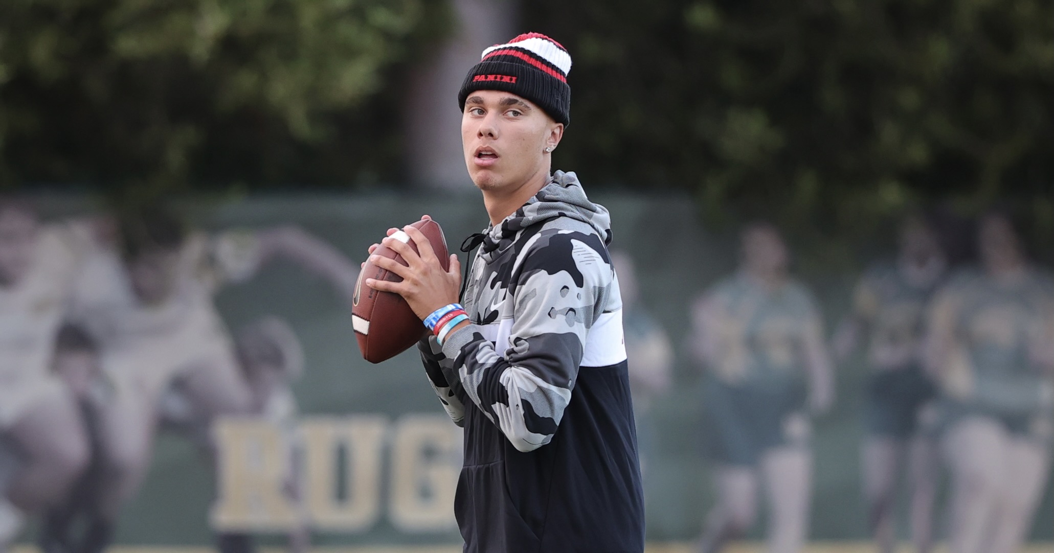 Tennessee QB coach Joey Halzle identified advantage of playing young ...