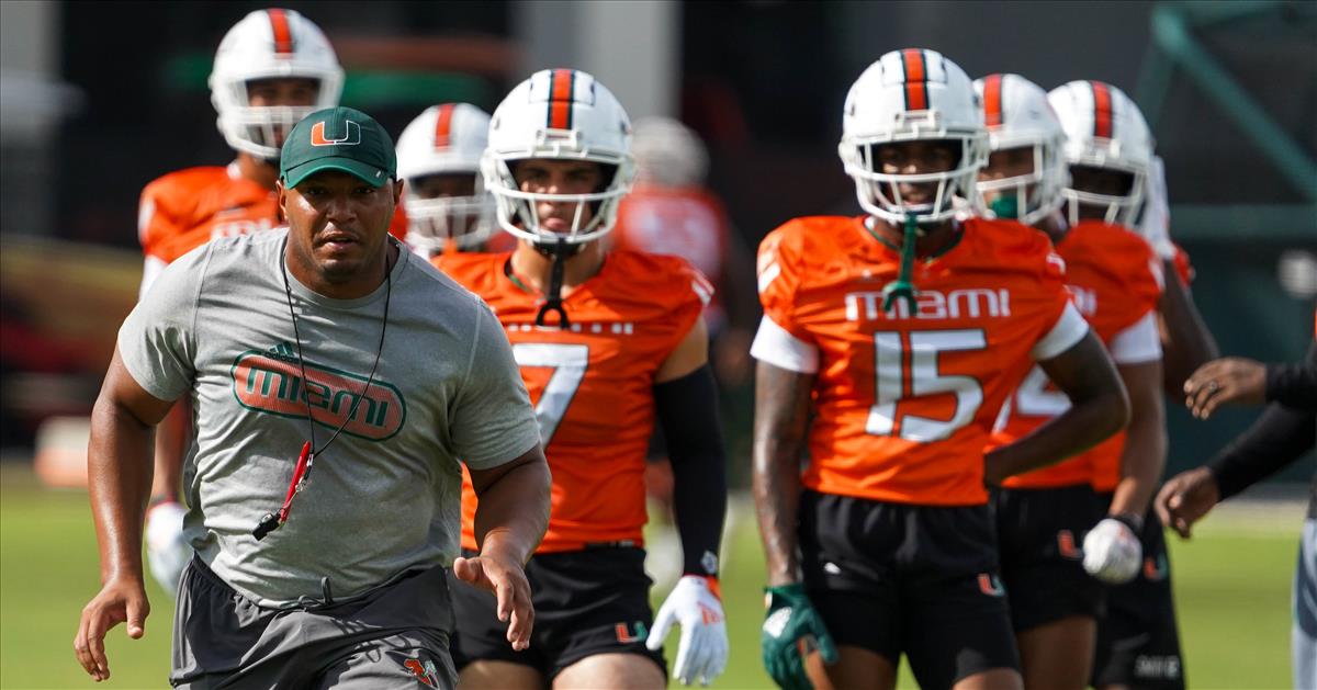 Josh Gattis breaks down WR, offense after Monday drills