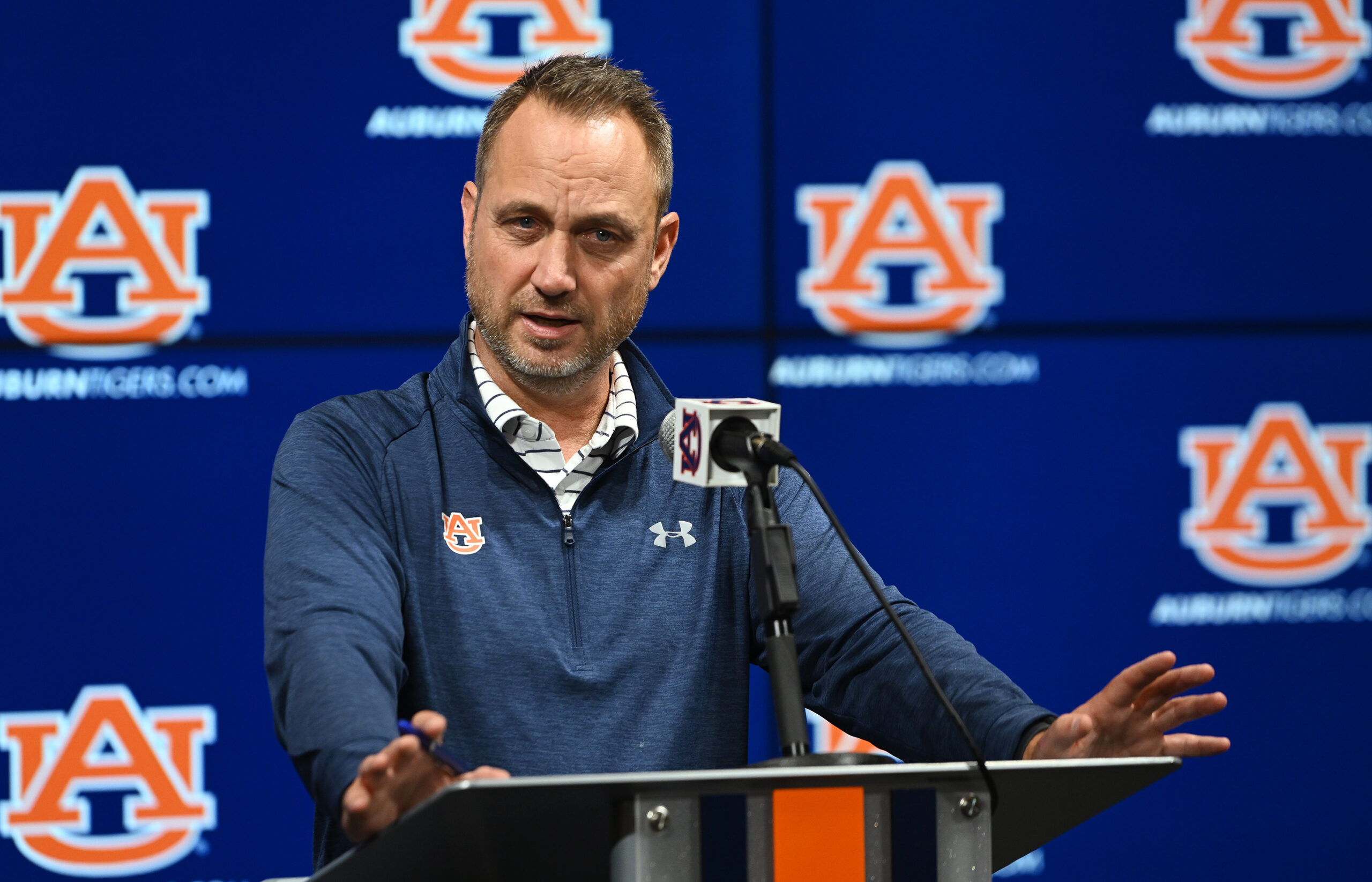 Gators set to hire former Auburn OC Eric Kiesau in analyst role