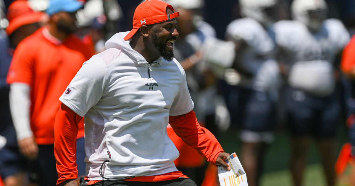 It's an SEC battle for emerging safety target CJ Johnson