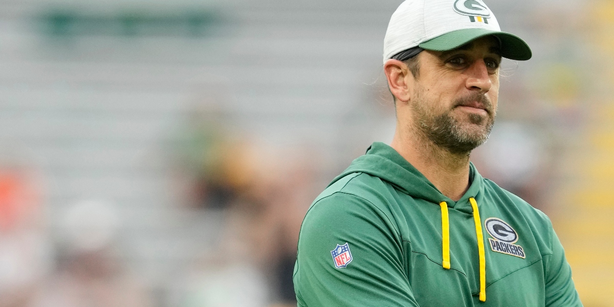 WATCH: Aaron Rodgers explains his 'immunized' phrasing on Joe Rogan ...