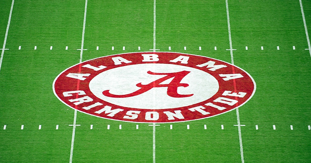 Alabama receiver Tyler Harrell wearing walking boot ahead of season ...