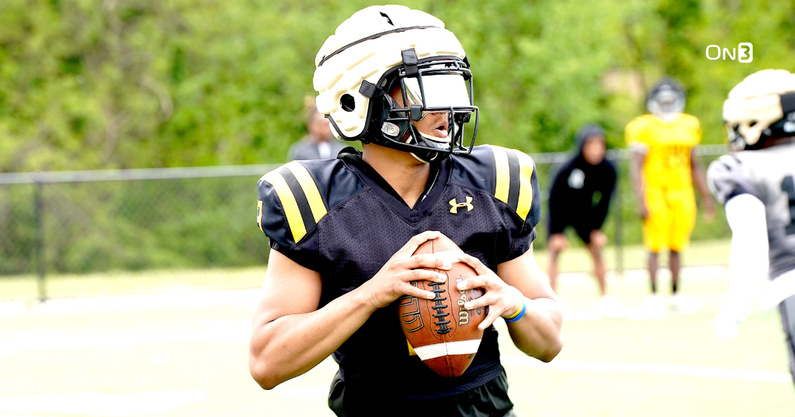 Oregon offers 2024 4-star QB Michael Van Buren - On3