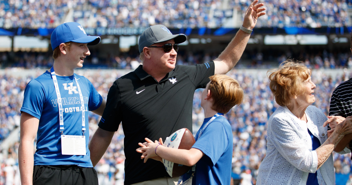 Mark Stoops on his pregame honor, postgame celebration with family ...