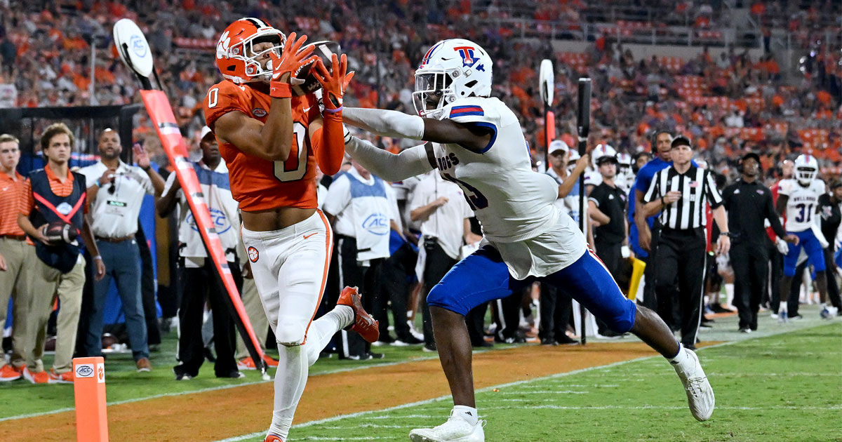 DJ Uiagalelei praises play of talented freshman Antonio Williams