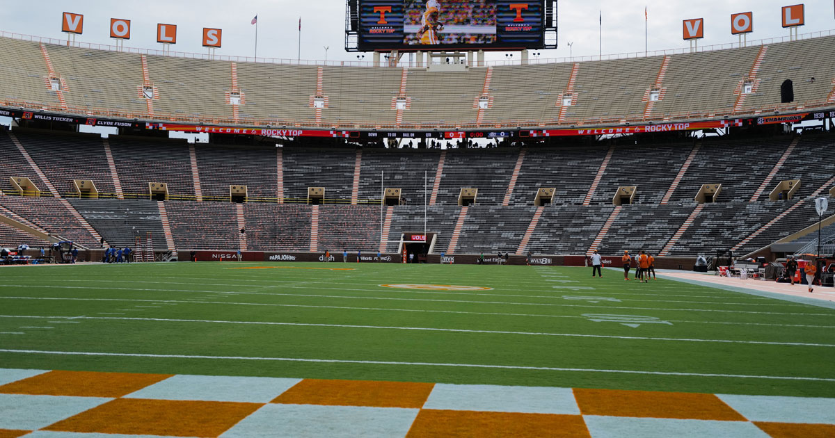 LISTEN: Tennessee fans chant expletive in annual Florida rivalry