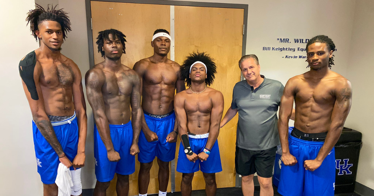 Sights and sounds from Kentucky's first basketball practices of '22-23