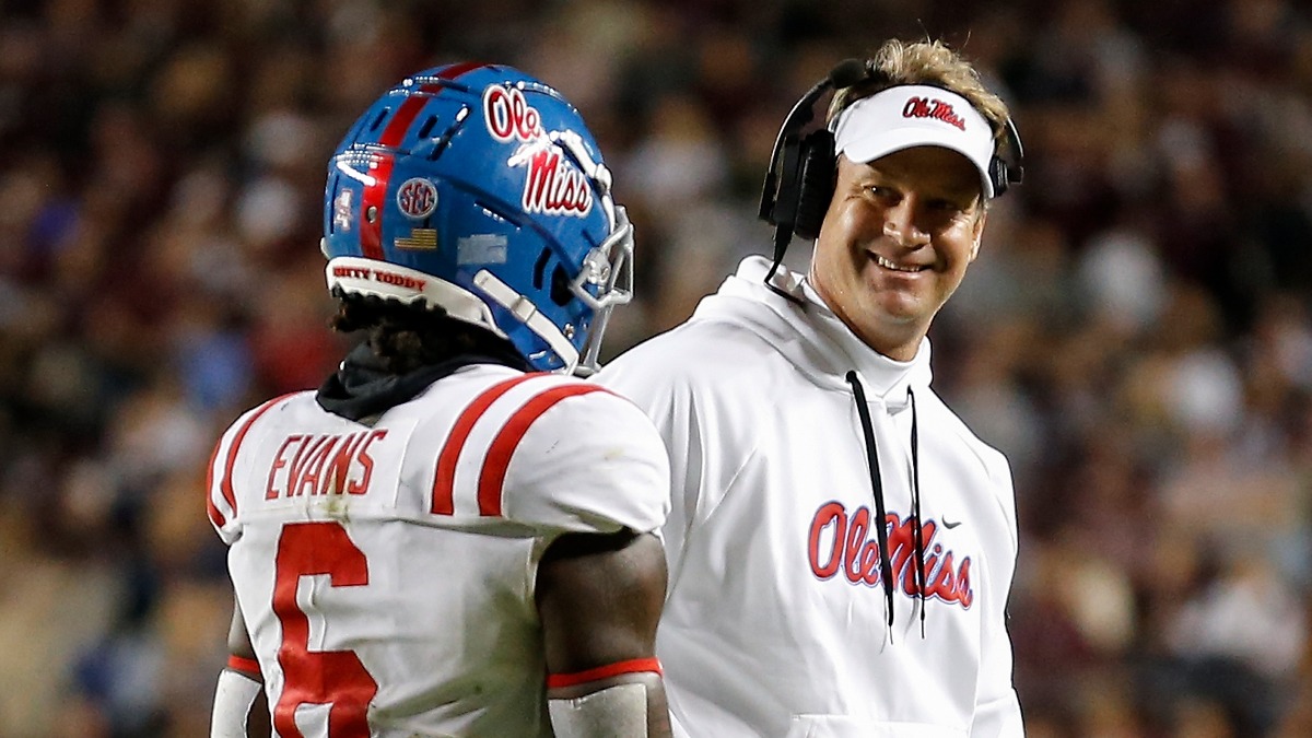 Evans returned with a bang in Ole Miss win at Texas A&M