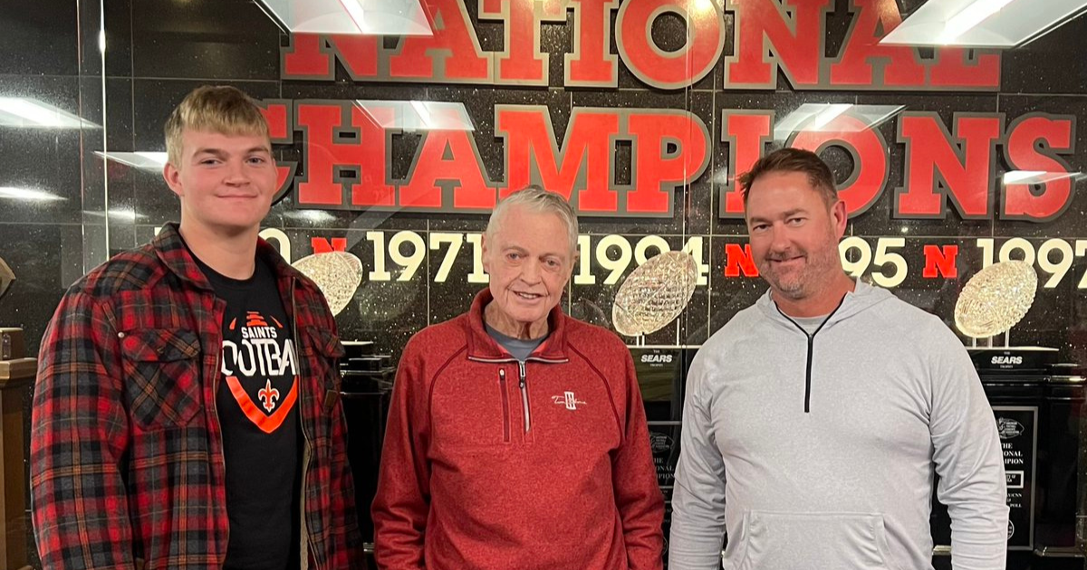 Born in Nebraska, OT Bodey McCaslin picks up offer on visit - On3