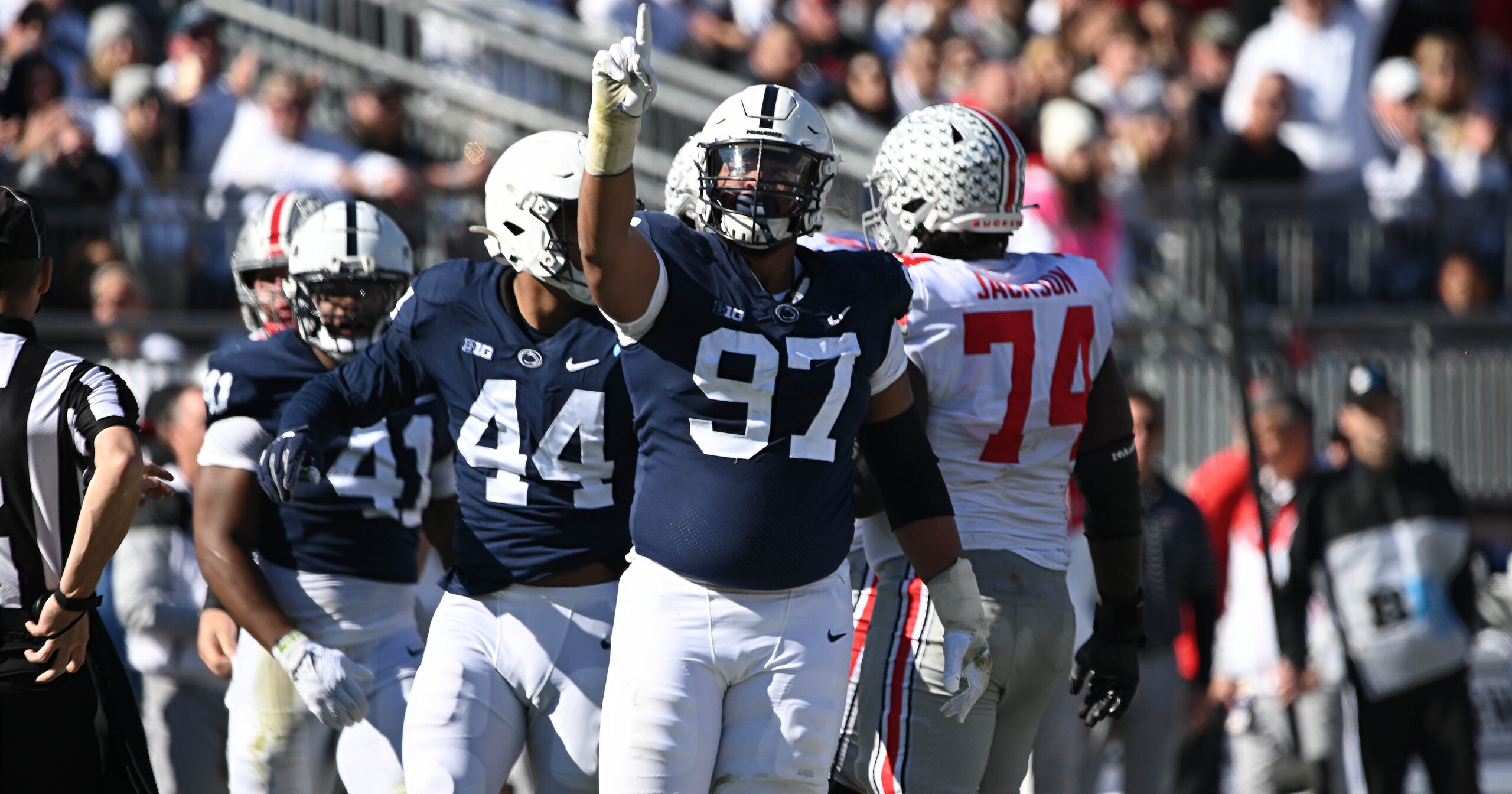 Former Penn State defensive star signs with Philadelphia Eagles - On3