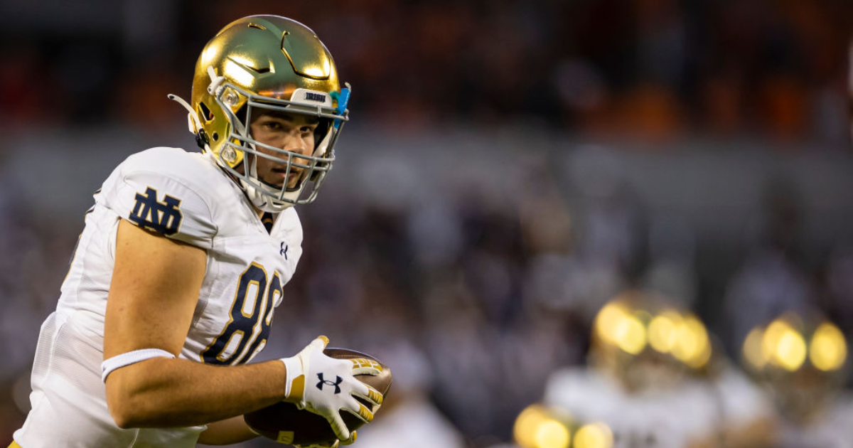 Tight end Mitchell Evans is a Notre Dame short-yardage weapon