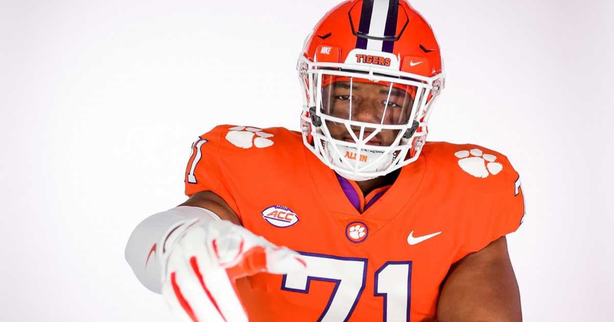 Coveted 2024 OL Blake Franks gets unique look at Clemson