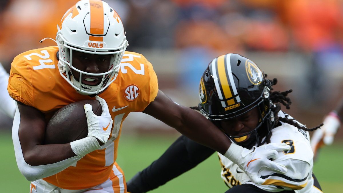 Tennessee's Dylan Sampson stepping up, Juwan Mitchell growing