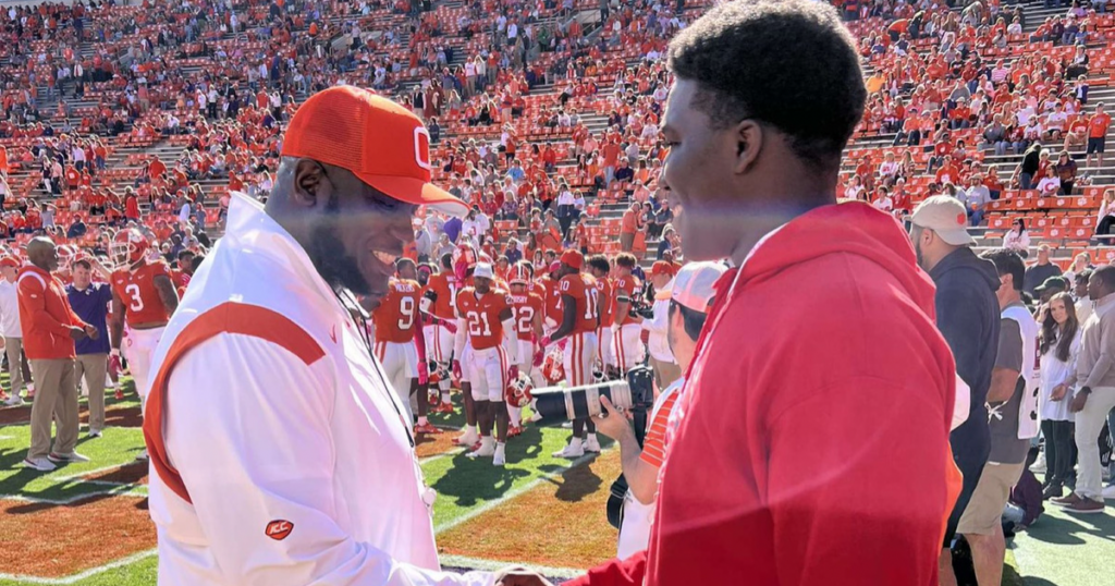 Clemson an intriguing option for 2024 DL Malik Blocton