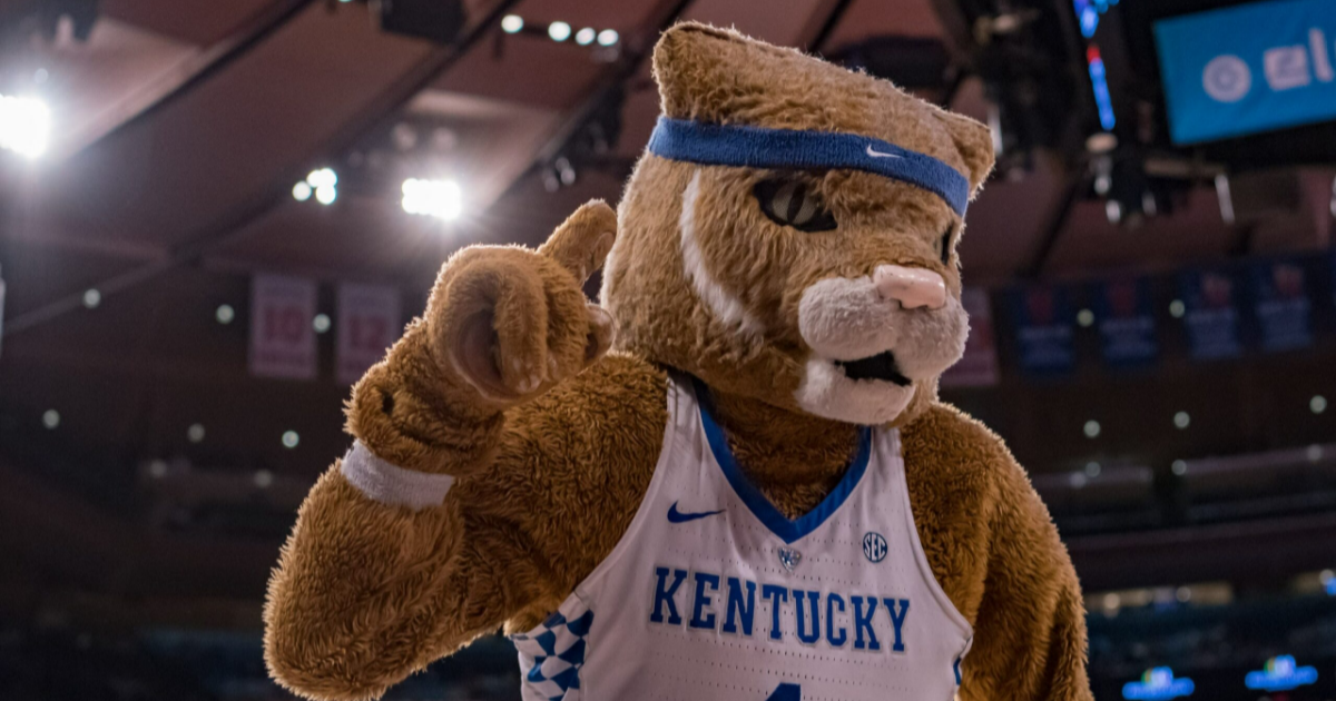 One Young Kentucky Fan Shows Girl Power in Rupp Arena Halftime Show