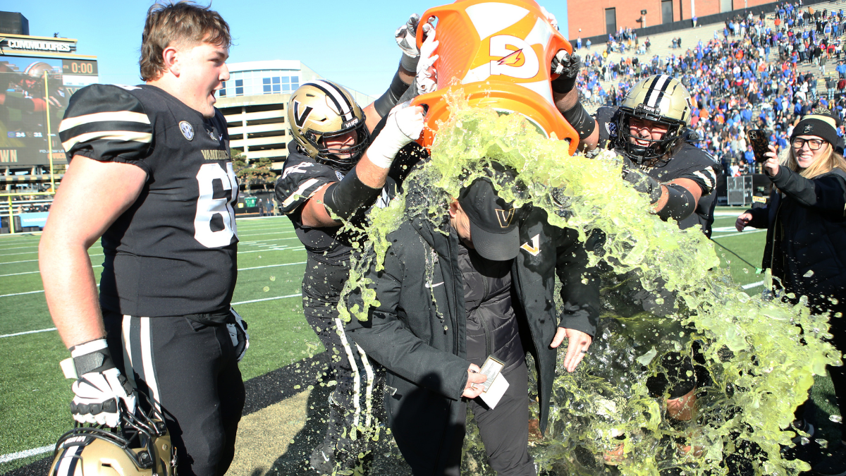 Five Thoughts: A crack in UF's foundation after Vandy drops anchor