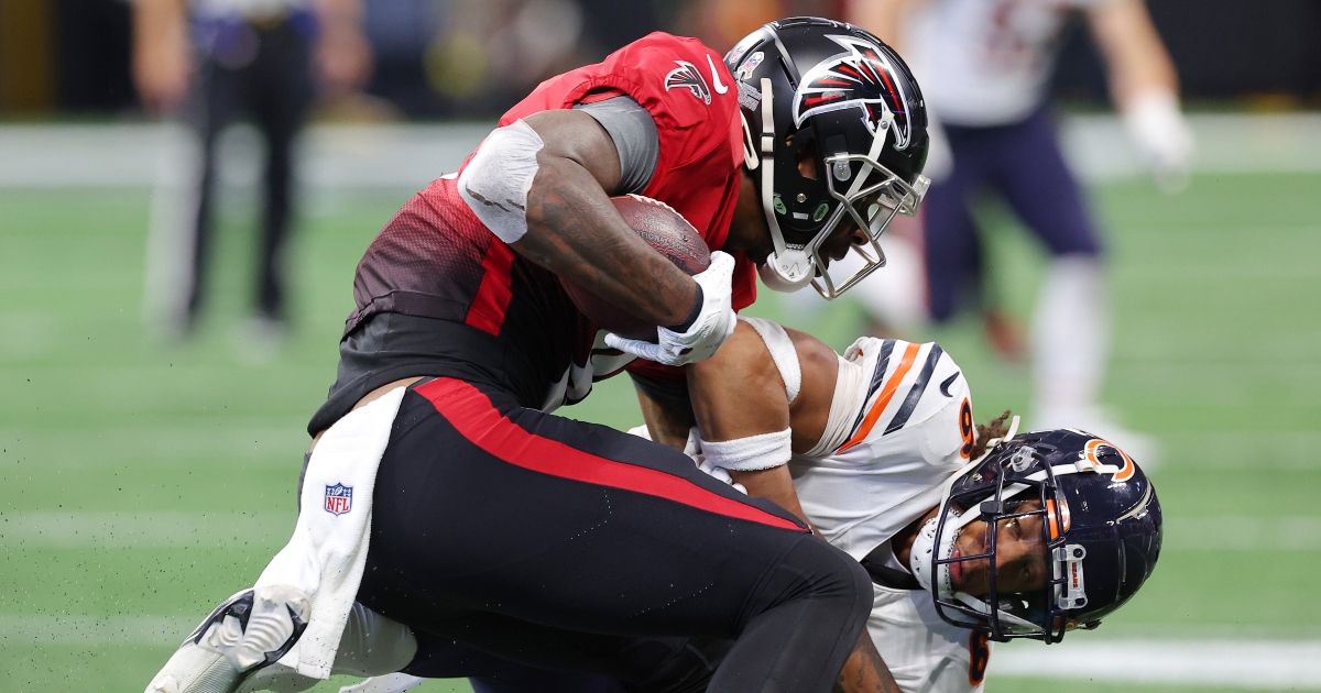 Kyle Pitts suffers knee injury in win over Bears - On3