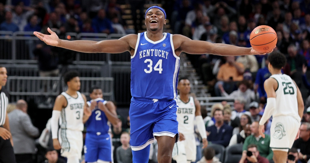 LOOK: Kentucky basketball announces uniforms for marquee matchup vs ...