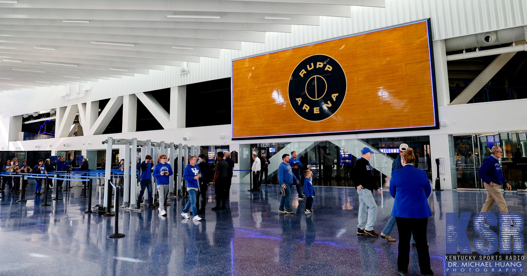 The Committee of 101 announces that Doug will return to Rupp Arena in ...