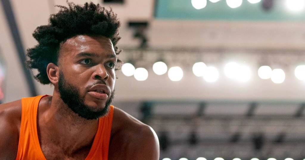 Rick Barnes updates the health of Josiah-Jordan James